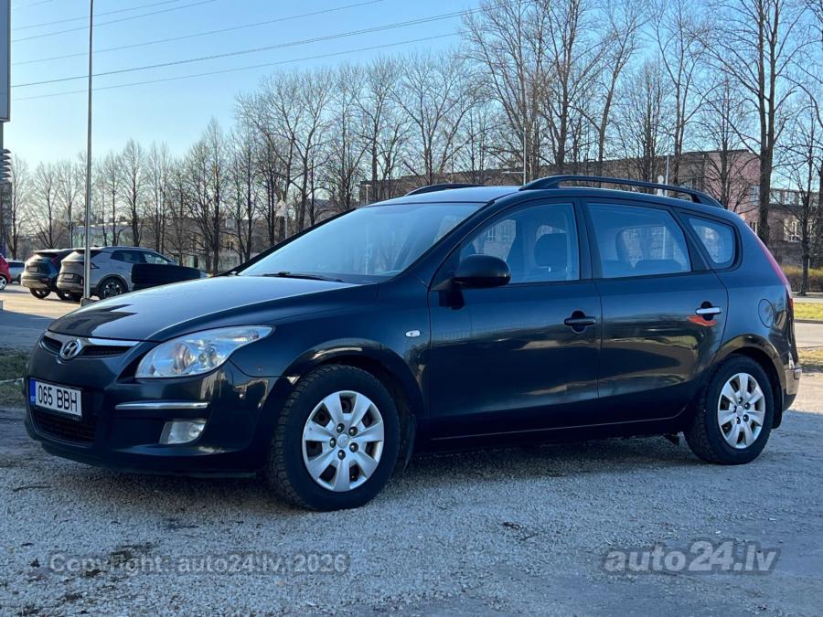 Melns Hyundai i30 2008 Narva, ar dzinēja tilpumu 1.60 L un nobraukumu 194 tūkst. km par 1499 €, foto 3 vietnē AUTOMOTO.COM.LV