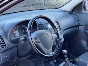 Melns Hyundai i30 2008 Narva, ar dzinēja tilpumu 1.60 L un nobraukumu 194 tūkst. km par 1499 €, foto 12 vietnē AUTOMOTO.COM.LV