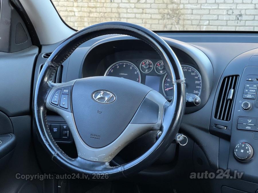 Melns Hyundai i30 2008 Narva, ar dzinēja tilpumu 1.60 L un nobraukumu 194 tūkst. km par 1499 €, foto 18 vietnē AUTOMOTO.COM.LV