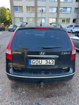 Черный Хендай i30 2008 в Каунас, объемом двигателя 1.58 л и пробегом 305 тыс. км за 950 €, фото 3 на AUTOMOTO.COM.LV