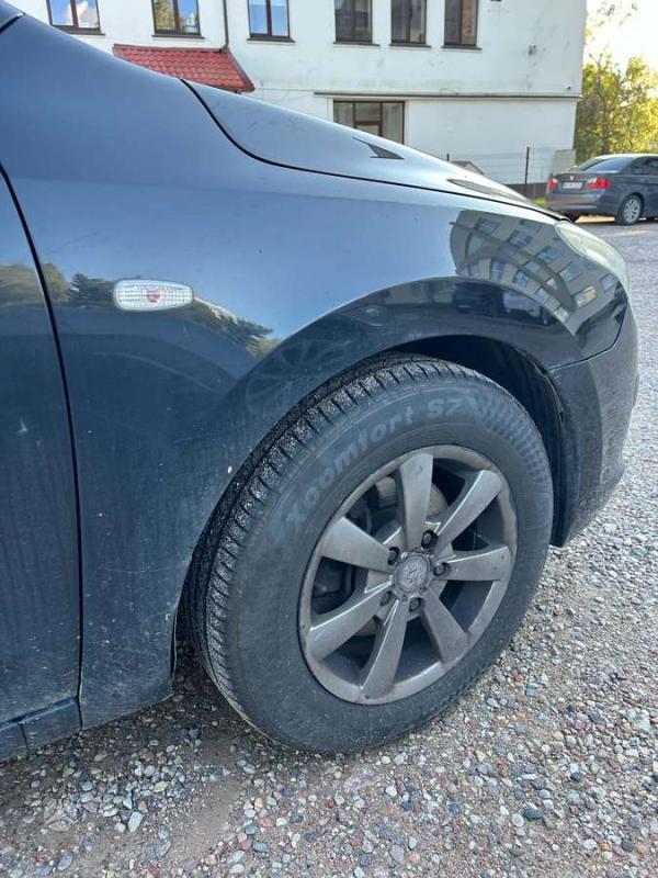 Black Hyundai i30 2008 in Kaunas, with an engine capacity of 1.58 L and mileage of 305 thousand km for 950 €, photo 7 on AUTOMOTO.COM.LV
