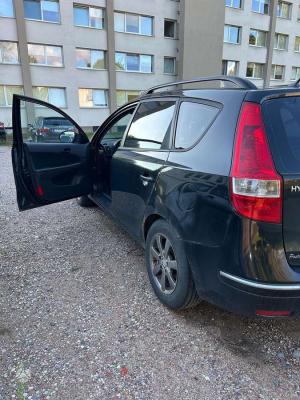 Черный Хендай i30 2008 в Каунас, объемом двигателя 1.58 л и пробегом 305 тыс. км за 950 €, фото 9 на AUTOMOTO.COM.LV