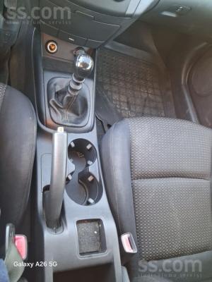 Melns Hyundai i30 2008 Tukums, ar dzinēja tilpumu 1.60 L un nobraukumu 254 tūkst. km par 2700 €, foto 3 vietnē AUTOMOTO.COM.LV