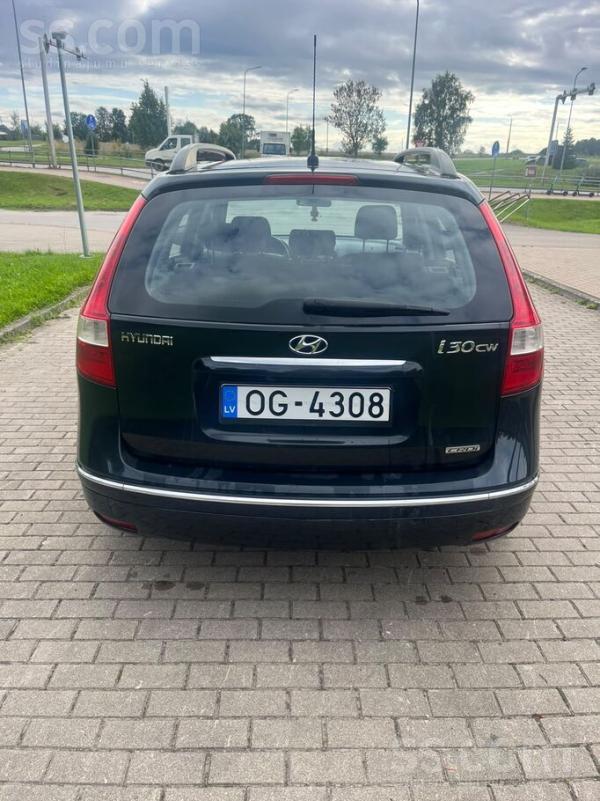 Melns Hyundai i30 2008 Tukums, ar dzinēja tilpumu 1.60 L un nobraukumu 254 tūkst. km par 2700 €, foto 4 vietnē AUTOMOTO.COM.LV