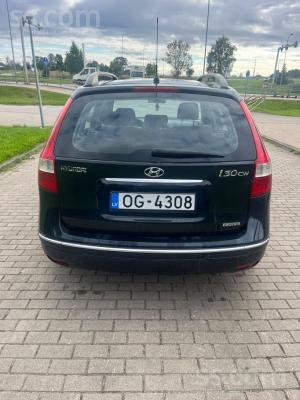 Melns Hyundai i30 2008 Tukums, ar dzinēja tilpumu 1.60 L un nobraukumu 254 tūkst. km par 2700 €, foto 4 vietnē AUTOMOTO.COM.LV