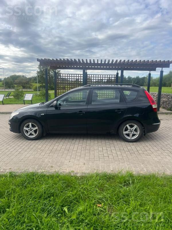 Черный Хендай i30 2008 в Тукумс, объемом двигателя 1.60 л и пробегом 254 тыс. км за 2700 €, фото 5 на AUTOMOTO.COM.LV