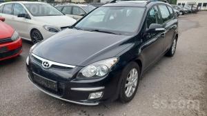 Черный Хендай i30 2009 в Рига, объемом двигателя 1.60 л и пробегом 184 тыс. км за 3950 €, фото 4 на AUTOMOTO.COM.LV