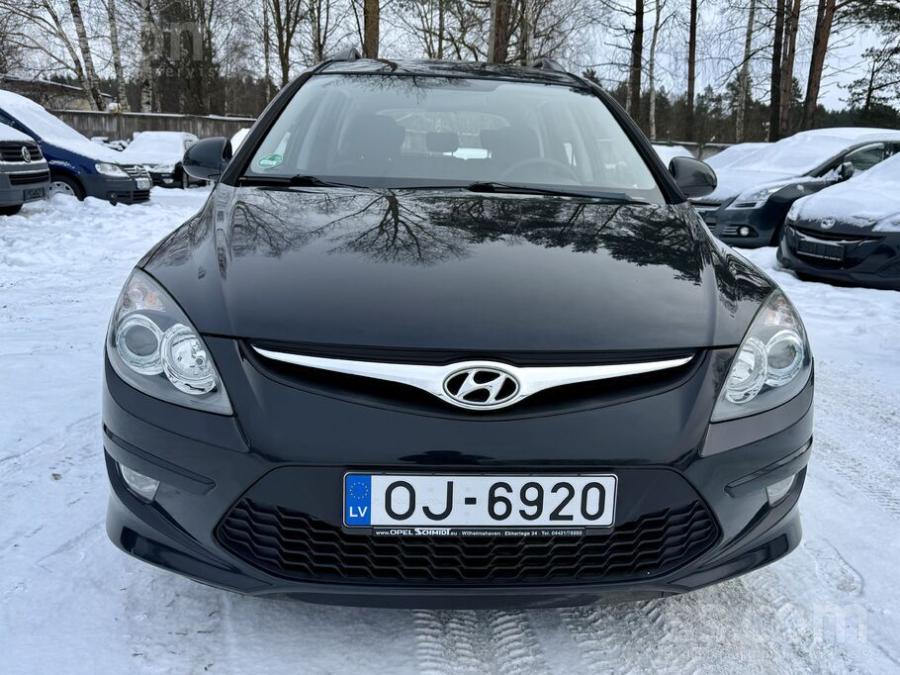 Melns Hyundai i30 2010 Rīga, ar dzinēja tilpumu 1.60 L un nobraukumu 0 tūkst. km par 2990 €, foto 4 vietnē AUTOMOTO.COM.LV
