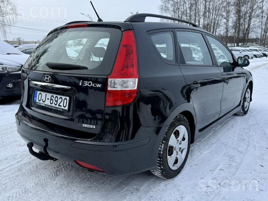 Melns Hyundai i30 2010 Rīga, ar dzinēja tilpumu 1.60 L un nobraukumu 0 tūkst. km par 2990 €, foto 8 vietnē AUTOMOTO.COM.LV