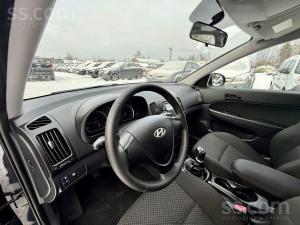 Melns Hyundai i30 2010 Rīga, ar dzinēja tilpumu 1.60 L un nobraukumu 0 tūkst. km par 2990 €, foto 14 vietnē AUTOMOTO.COM.LV