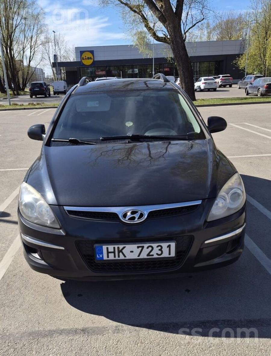 Melns Hyundai i30 2010 Rīga, ar dzinēja tilpumu 1.40 L un nobraukumu 275 tūkst. km par 1700 €, foto 1 vietnē AUTOMOTO.COM.LV