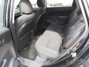 Black Hyundai i30 2010 in Daugavpils, with an engine capacity of 1.60 L and mileage of 0 thousand km for 2900 €, photo 15 on AUTOMOTO.COM.LV