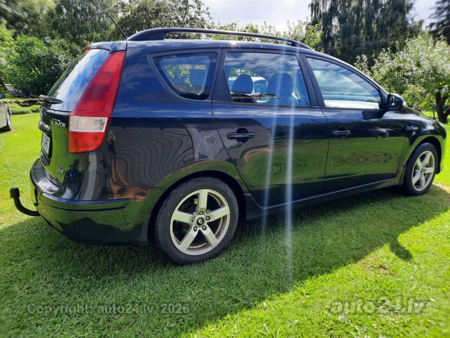 Черный Хендай i30 2010 в Сууре-Яани, объемом двигателя 1.60 л и пробегом 207 тыс. км за 2900 €, фото 4 на AUTOMOTO.COM.LV
