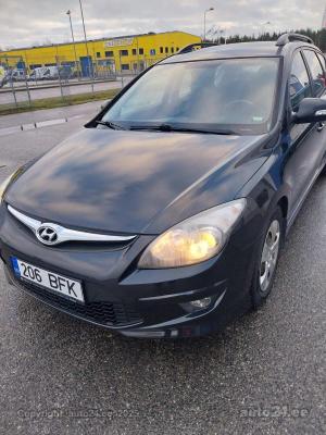 Melns Hyundai i30 2011 Tallina, ar dzinēja tilpumu 1.60 L un nobraukumu 144 tūkst. km par 5190 €, foto 4 vietnē AUTOMOTO.COM.LV
