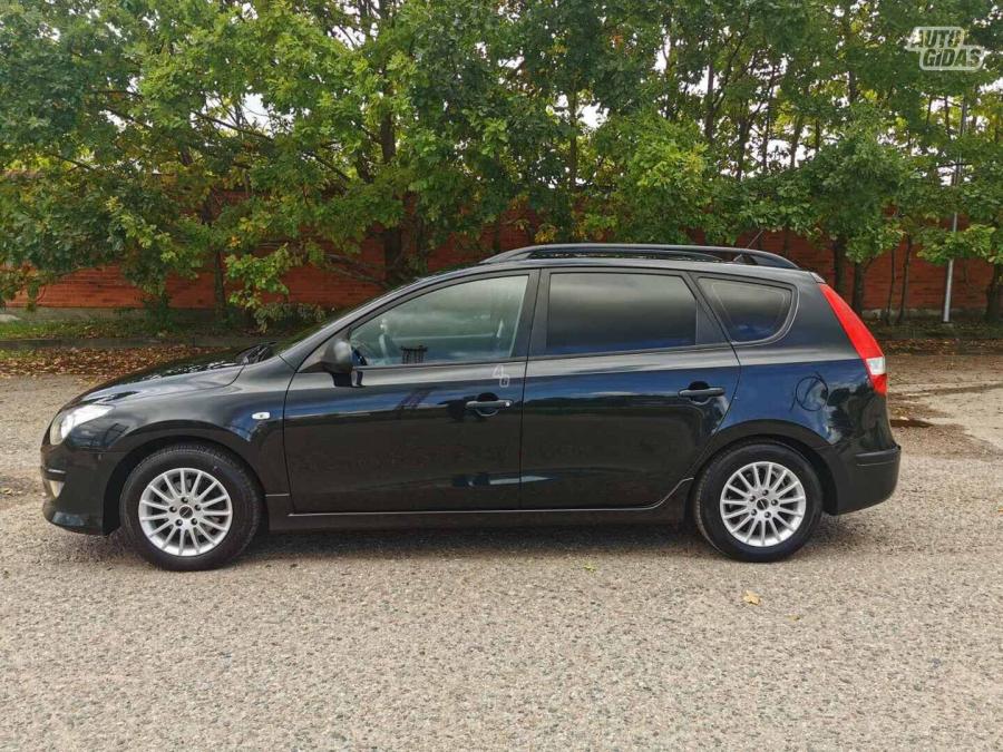Melns Hyundai i30 2011 Šauļi, ar dzinēja tilpumu 1.60 L un nobraukumu 268 tūkst. km par 4500 €, foto 11 vietnē AUTOMOTO.COM.LV