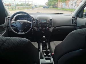 Melns Hyundai i30 2011 Šauļi, ar dzinēja tilpumu 1.60 L un nobraukumu 268 tūkst. km par 4500 €, foto 13 vietnē AUTOMOTO.COM.LV