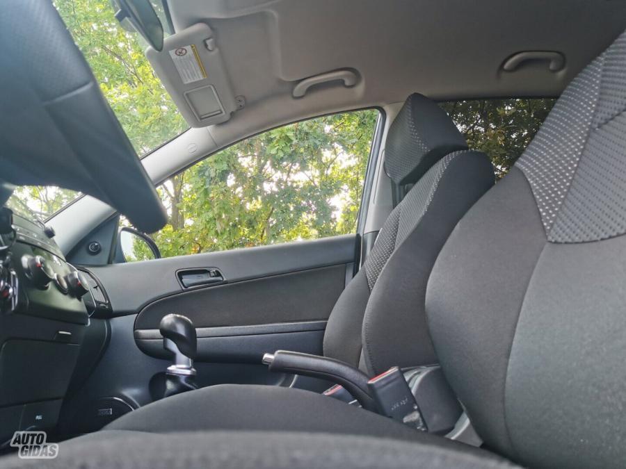 Melns Hyundai i30 2011 Šauļi, ar dzinēja tilpumu 1.60 L un nobraukumu 268 tūkst. km par 4500 €, foto 14 vietnē AUTOMOTO.COM.LV