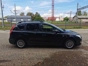 Melns Hyundai i30 2011 Šauļi, ar dzinēja tilpumu 1.60 L un nobraukumu 268 tūkst. km par 4500 €, foto 4 vietnē AUTOMOTO.COM.LV