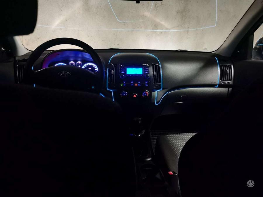 Melns Hyundai i30 2011 Šauļi, ar dzinēja tilpumu 1.60 L un nobraukumu 268 tūkst. km par 4500 €, foto 19 vietnē AUTOMOTO.COM.LV