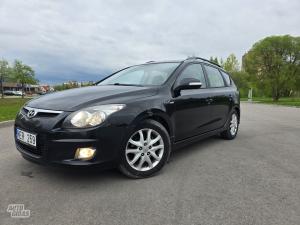 Черный Хендай i30 2012 в Паневежис, объемом двигателя 1.60 л и пробегом 250 тыс. км за 2800 €, фото  на AUTOMOTO.COM.LV