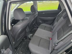 Black Hyundai i30 2012 in Panevezys, with an engine capacity of 1.60 L and mileage of 250 thousand km for 2800 €, photo 11 on AUTOMOTO.COM.LV