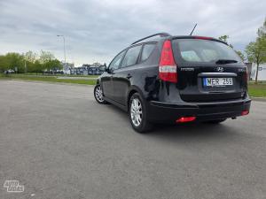 Black Hyundai i30 2012 in Panevezys, with an engine capacity of 1.60 L and mileage of 250 thousand km for 2800 €, photo 20 on AUTOMOTO.COM.LV