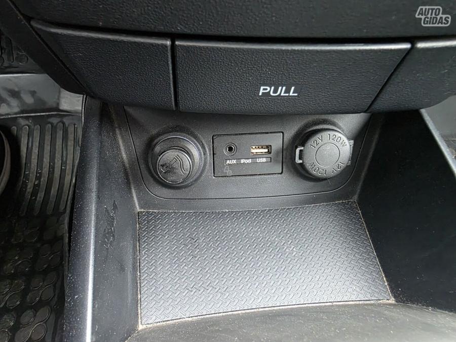 Black Hyundai i30 2012 in Panevezys, with an engine capacity of 1.60 L and mileage of 250 thousand km for 2800 €, photo 25 on AUTOMOTO.COM.LV