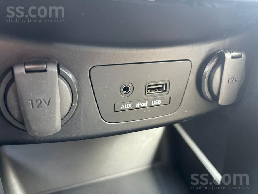 Black Hyundai i30 2012 in Kuldiga, with an engine capacity of 1.60 L and mileage of 284 thousand km for 4690 €, photo 24 on AUTOMOTO.COM.LV