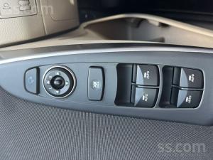 Black Hyundai i30 2012 in Kuldiga, with an engine capacity of 1.60 L and mileage of 284 thousand km for 4690 €, photo 25 on AUTOMOTO.COM.LV