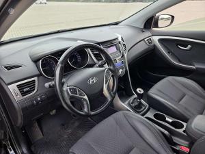 Black Hyundai i30 2013 in Marijampole, with an engine capacity of 1.59 L and mileage of 158 thousand km for 3950 €, photo 10 on AUTOMOTO.COM.LV