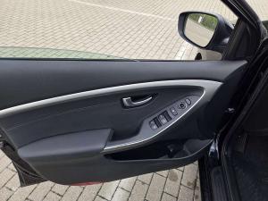 Black Hyundai i30 2013 in Marijampole, with an engine capacity of 1.59 L and mileage of 158 thousand km for 3950 €, photo 12 on AUTOMOTO.COM.LV