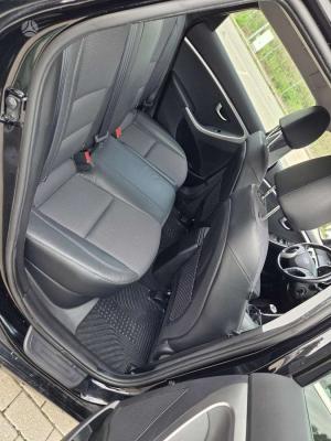 Black Hyundai i30 2013 in Marijampole, with an engine capacity of 1.59 L and mileage of 158 thousand km for 3950 €, photo 15 on AUTOMOTO.COM.LV