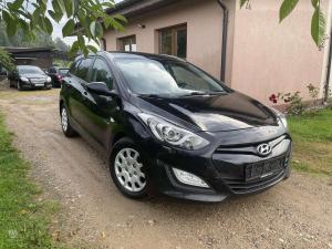 Черный Хендай i30 2013 в Шакяй, объемом двигателя 1.58 л и пробегом 277 тыс. км за 2990 €, фото 3 на AUTOMOTO.COM.LV