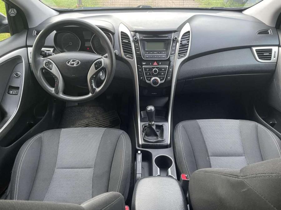 Черный Хендай i30 2013 в Шакяй, объемом двигателя 1.58 л и пробегом 277 тыс. км за 2990 €, фото 15 на AUTOMOTO.COM.LV