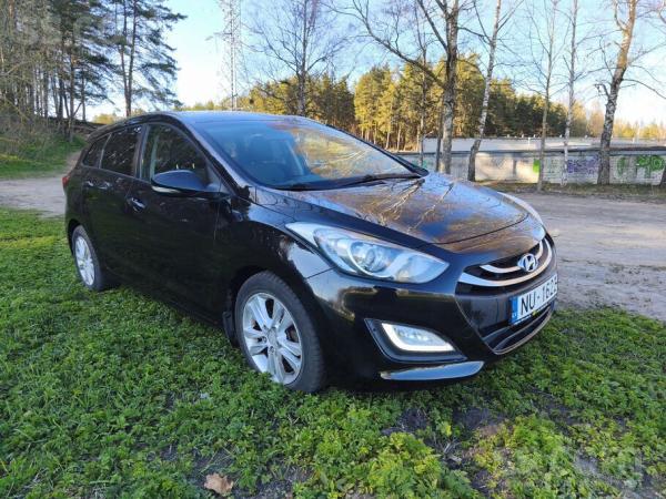 Melns Hyundai i30 2014 Rīga, ar dzinēja tilpumu 1.60 L un nobraukumu 279 tūkst. km par 3050 €, foto 1 vietnē AUTOMOTO.COM.LV