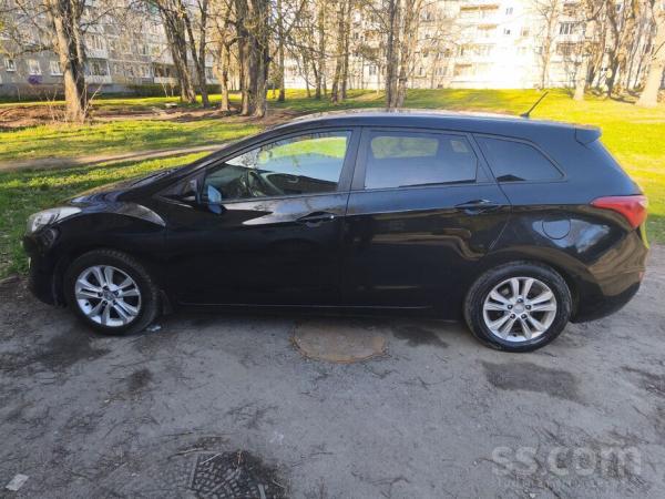 Melns Hyundai i30 2014 Rīga, ar dzinēja tilpumu 1.60 L un nobraukumu 279 tūkst. km par 3050 €, foto 2 vietnē AUTOMOTO.COM.LV