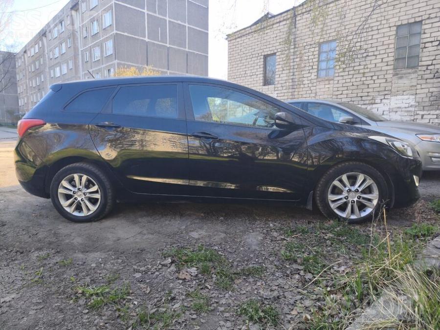 Melns Hyundai i30 2014 Rīga, ar dzinēja tilpumu 1.60 L un nobraukumu 279 tūkst. km par 3050 €, foto 6 vietnē AUTOMOTO.COM.LV
