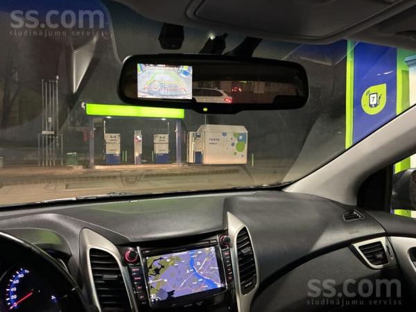 Black Hyundai i30 2014 in Riga, with an engine capacity of 1.60 L and mileage of 187 thousand km for 3300 €, photo 3 on AUTOMOTO.COM.LV