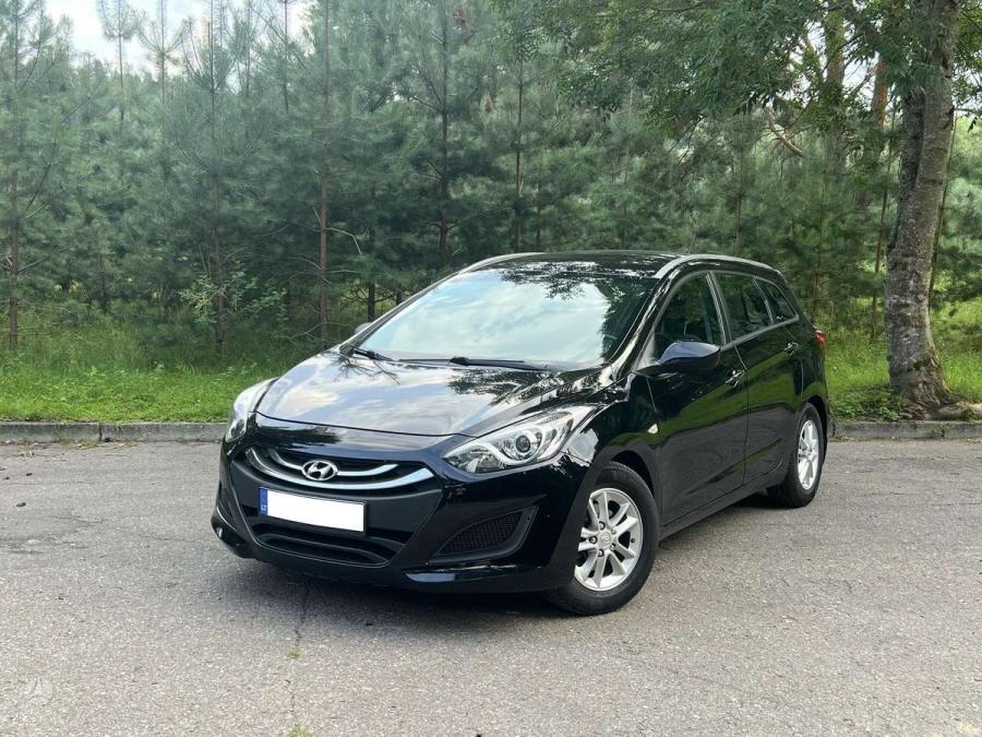 Melns Hyundai i30 2014 Kauņa, ar dzinēja tilpumu 1.59 L un nobraukumu 150 tūkst. km par 5900 €, foto 3 vietnē AUTOMOTO.COM.LV
