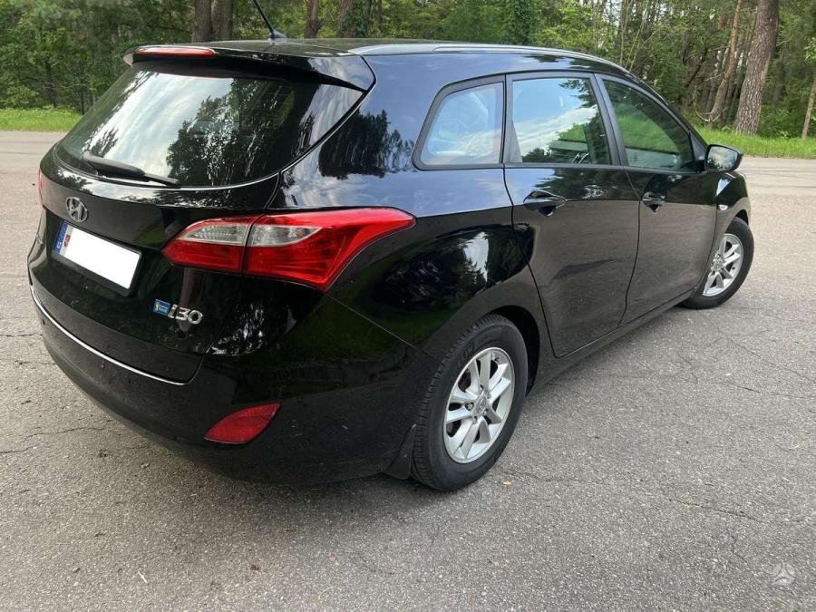 Melns Hyundai i30 2014 Kauņa, ar dzinēja tilpumu 1.59 L un nobraukumu 150 tūkst. km par 5900 €, foto 6 vietnē AUTOMOTO.COM.LV