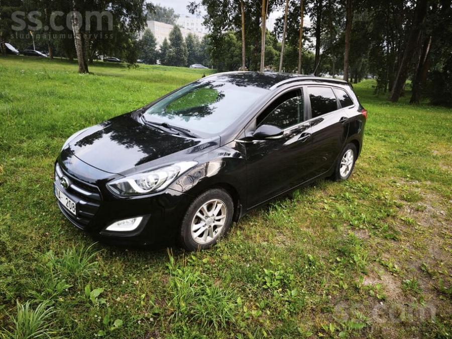 Черный Хендай i30 2015 в Рига, объемом двигателя 1.60 л и пробегом 166 тыс. км за 3950 €, фото 1 на AUTOMOTO.COM.LV