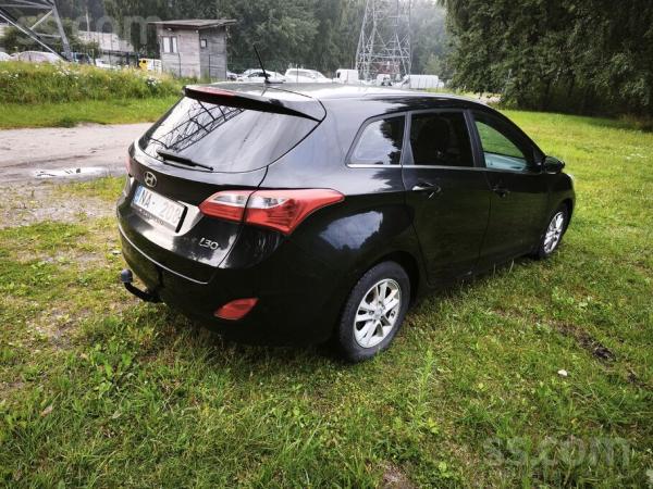 Черный Хендай i30 2015 в Рига, объемом двигателя 1.60 л и пробегом 166 тыс. км за 3950 €, фото 3 на AUTOMOTO.COM.LV