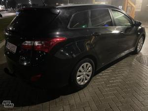 Black Hyundai i30 2016 in Kaunas, with an engine capacity of 1.60 L and mileage of 240 thousand km for 5350 €, photo 8 on AUTOMOTO.COM.LV