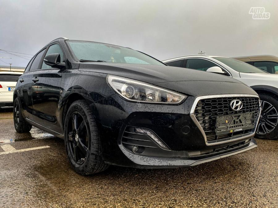 Melns Hyundai i30 2018 Panevēža, ar dzinēja tilpumu 1.40 L un nobraukumu 90 tūkst. km par 7500 €, foto 2 vietnē AUTOMOTO.COM.LV