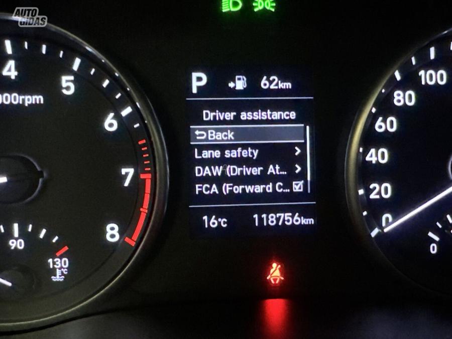 Melns Hyundai i30 2020 Viļņa, ar dzinēja tilpumu 1.40 L un nobraukumu 119 tūkst. km par 13500 €, foto 24 vietnē AUTOMOTO.COM.LV