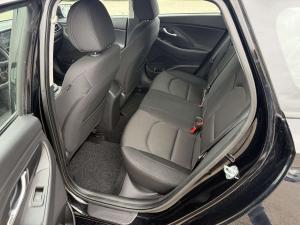 Black Hyundai i30 2020 in Marijampole, with an engine capacity of 1.60 L and mileage of 230 thousand km for 6200 €, photo 11 on AUTOMOTO.COM.LV