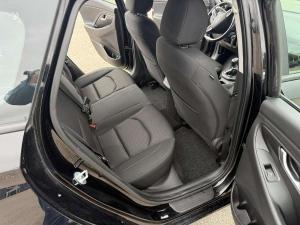 Black Hyundai i30 2020 in Marijampole, with an engine capacity of 1.60 L and mileage of 230 thousand km for 6200 €, photo 13 on AUTOMOTO.COM.LV