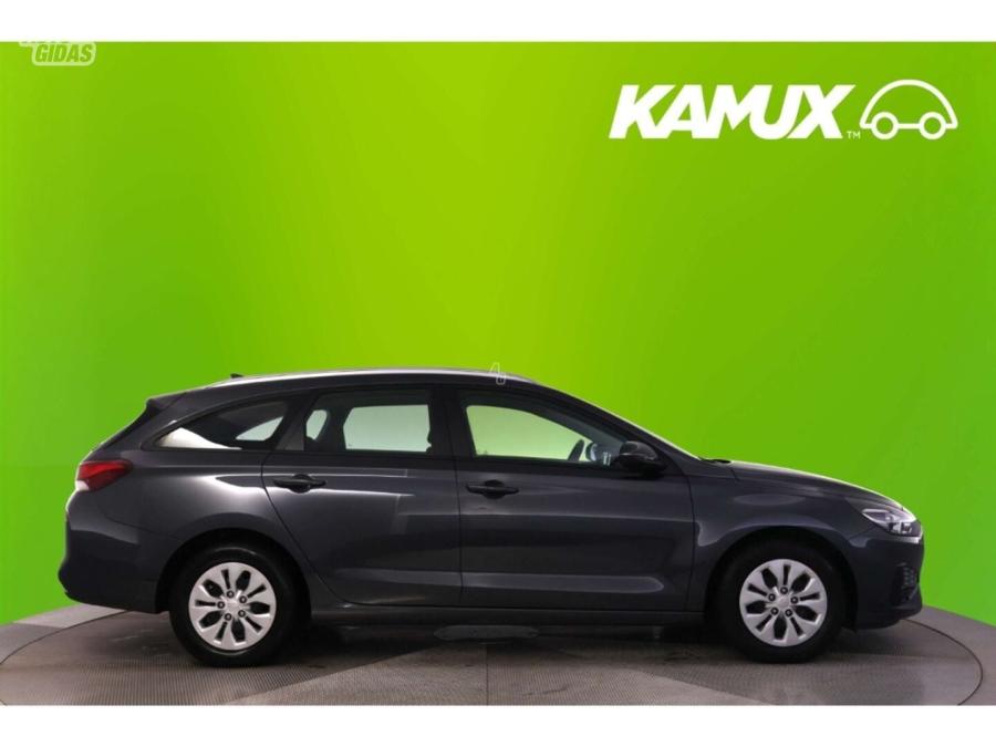 Melns Hyundai i30 2023 Kauņa, ar dzinēja tilpumu 1.00 L un nobraukumu 30 tūkst. km par 22297 €, foto 3 vietnē AUTOMOTO.COM.LV