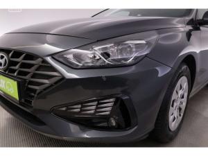 Black Hyundai i30 2023 in Kaunas, with an engine capacity of 1.00 L and mileage of 30 thousand km for 22297 €, photo 13 on AUTOMOTO.COM.LV