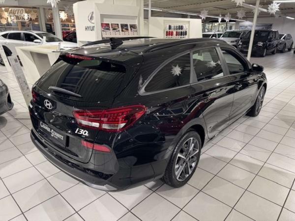 Black Hyundai i30 2024 in Kaunas, with an engine capacity of 1.50 L and mileage of 25 thousand km for 25892 €, photo 5 on AUTOMOTO.COM.LV